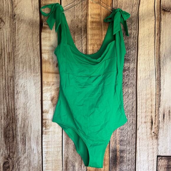 Une Piece | Swim | Une Piece Swimsuit One Piece Green Classic Square ...